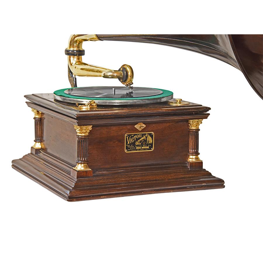 American Victor VI 78 RPM Phonograph with Spearpoint Horn - Renaissance ...