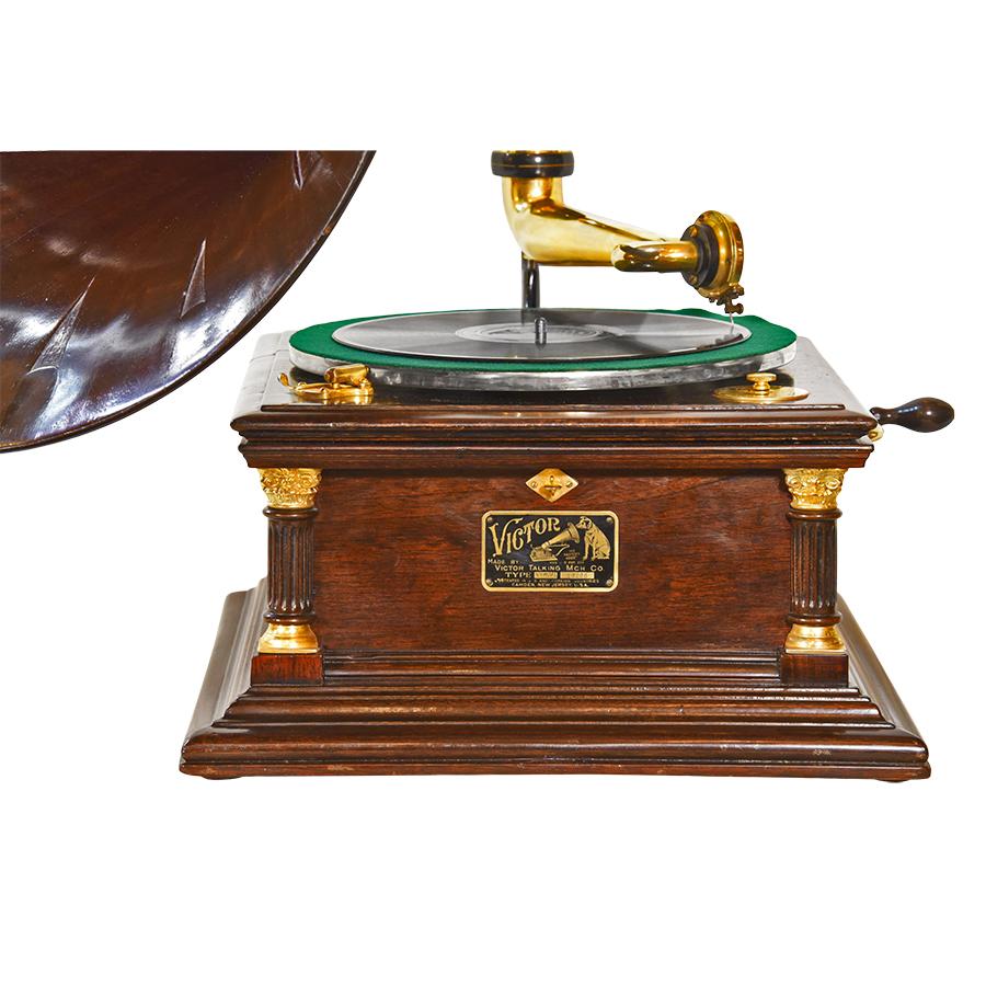 American Victor VI 78 RPM Phonograph with Spearpoint Horn - Renaissance ...