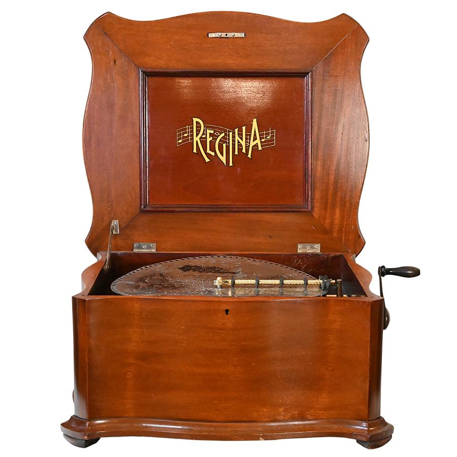 American Regina 15 1/2" Disc Music Box - Renaissance Antiques
