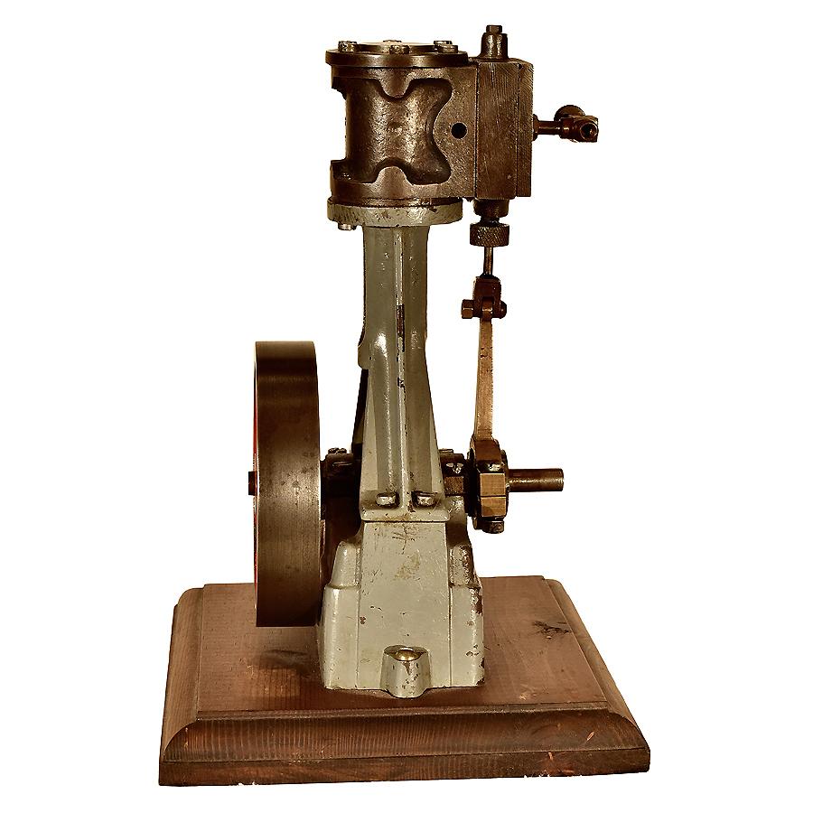 American Single Piston Model Steam Engine - Renaissance Antiques