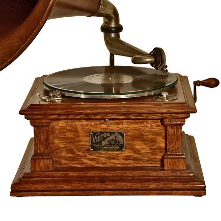 American Victor Model V Phonograph - Renaissance Antiques