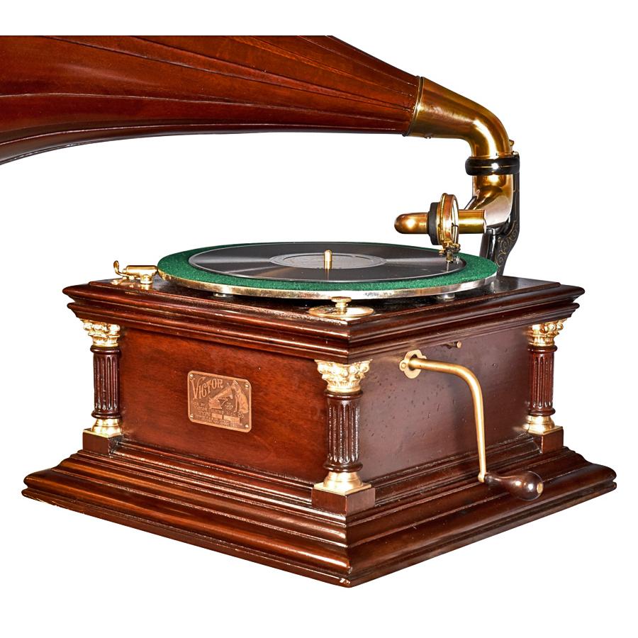American Victor Model VI 78 RPM Phonograph - Renaissance Antiques